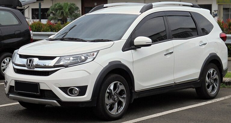 Rekomendasi Mobil FWD Terbaik Di Indonesia - DokterMobil.com